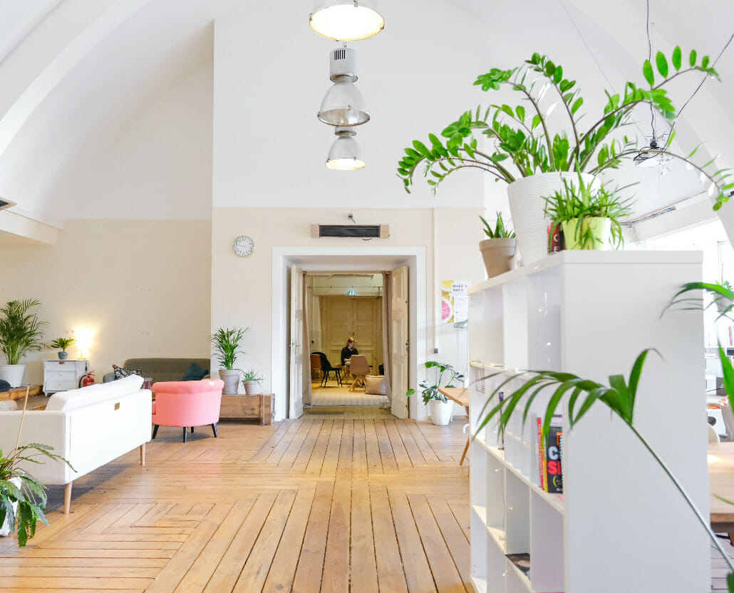 Office Decluttering Tips for Better Productivity | Apex